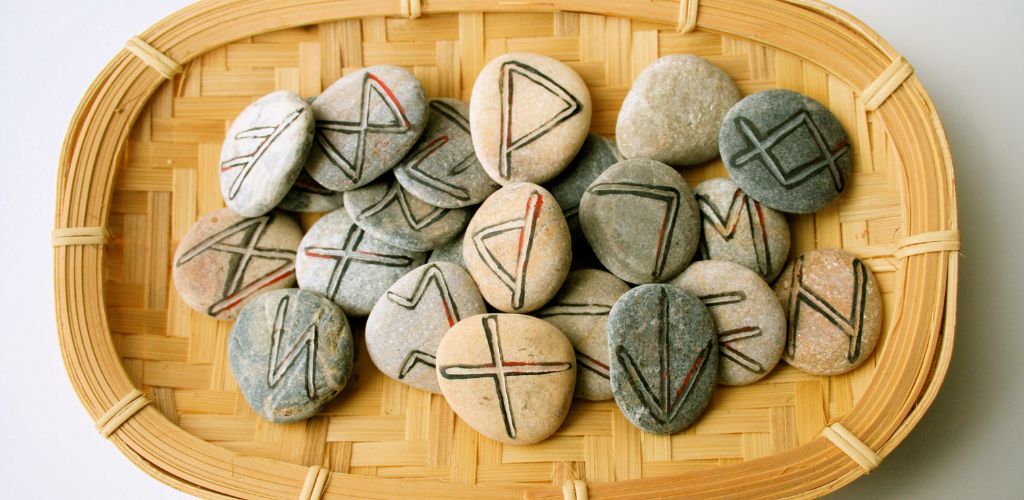 Rune Symbol for Abundance: Ancient Prosperity Guide