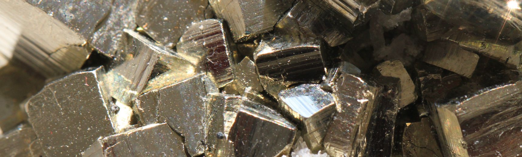 Pyrite Crystal Meaning Benefits and Healing Properties - Solacely
